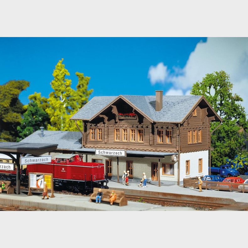 Banegård Schwarzach, 251 x 120 x 74 mm - Faller N skala - Felderbanen